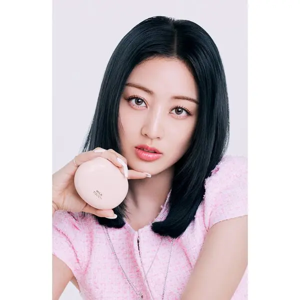 MILKTOUCH All-day Skin Fit Milky Glow Cushion Foundation - Vanilla Ivory