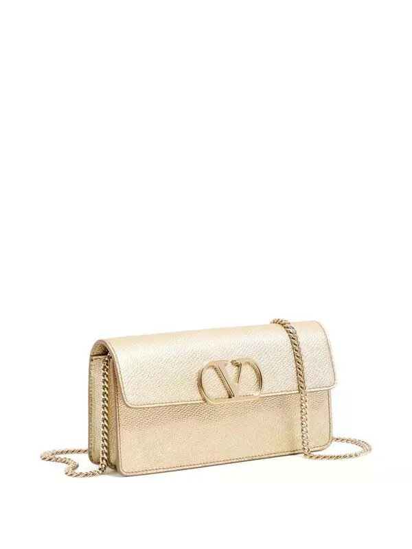 Valentino Garavani Vlogo Signature Laminated Grainy Calfskin Wallet With Chain - Gold