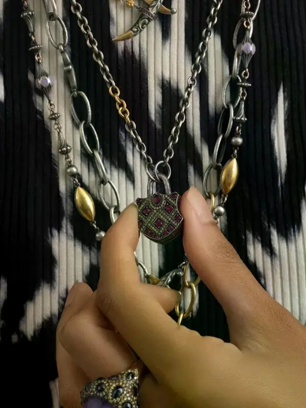 SEVAN BIÇAKÇI Padlock Pendant With Ruby And Diamond Accents - Silver