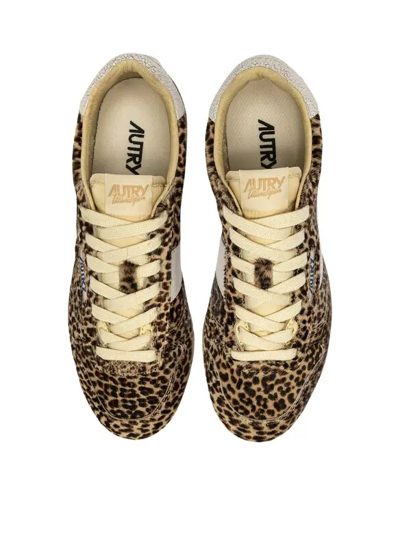 AUTRY Leopard Print Lace-up Low-top Sneakers