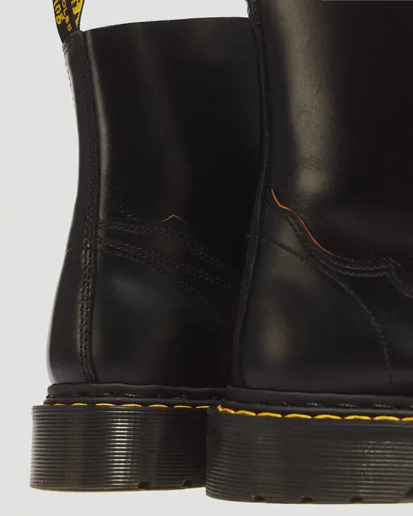 Dr. Martens 1460 Pascal Ri Eye Boot
