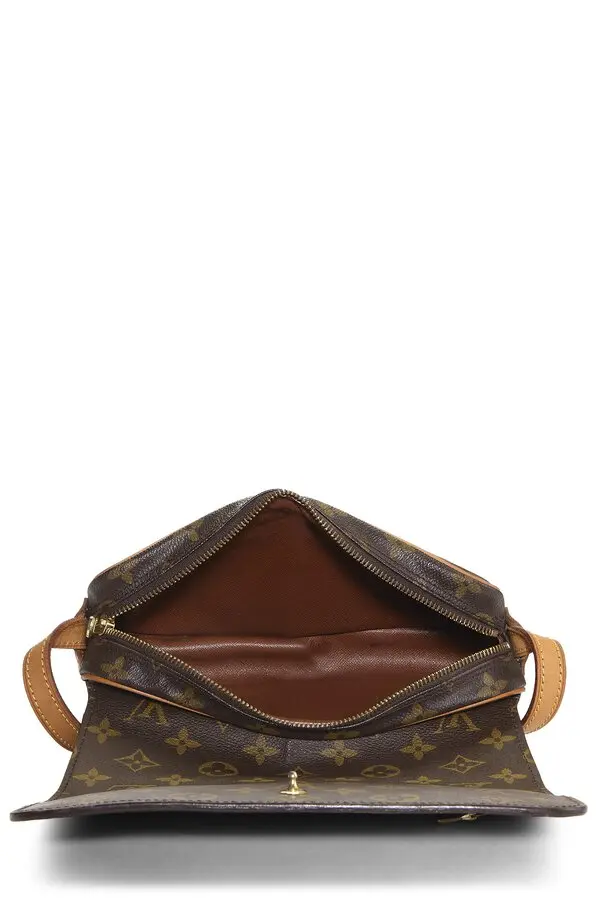 LOUIS VUITTON Monogram Canvas Saint Germain 24