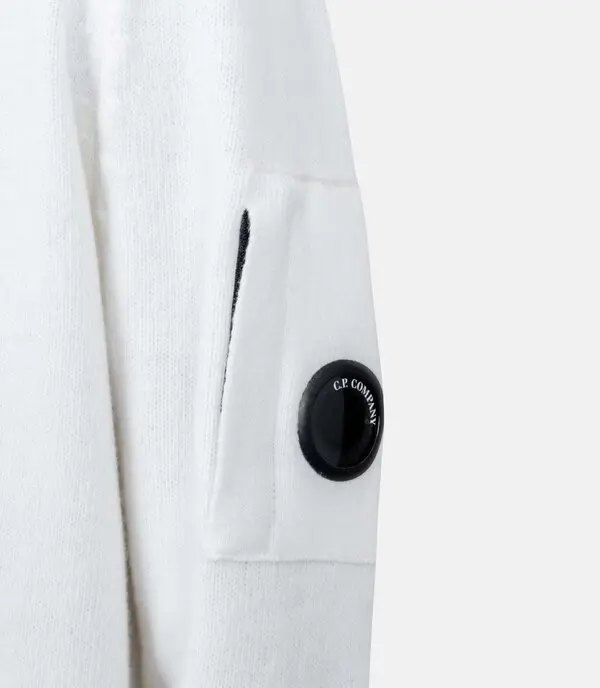 C.P. COMPANY Long-sleeved Sweatshirt