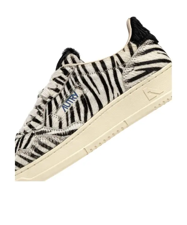 AUTRY Medalist Easeknit Sneakers