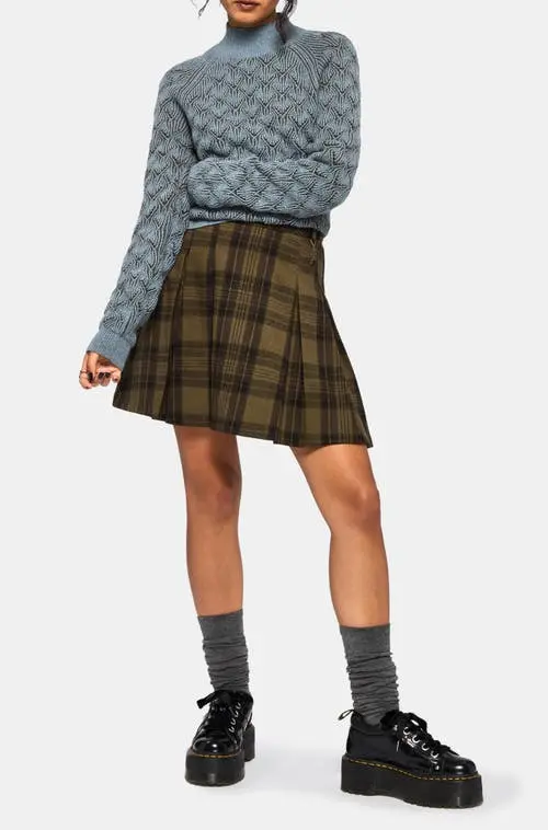 DISTURBIA Edna Cotton Leaf Funnel Neck Jumper