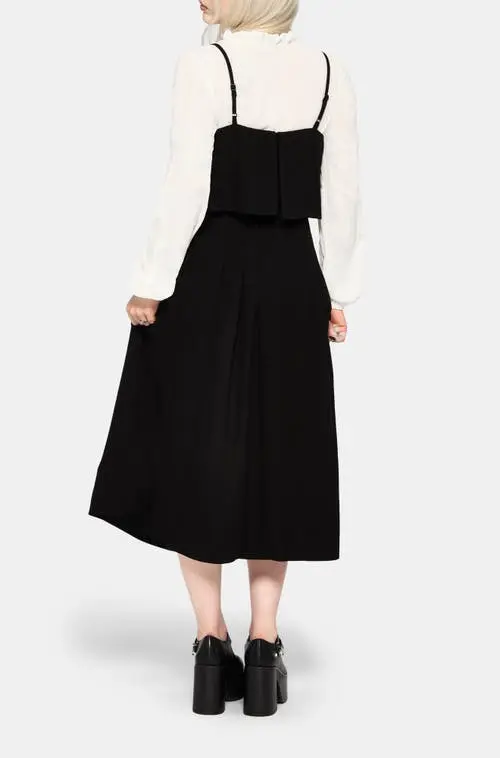 DISTURBIA Genevra Embroidered Midi Dress