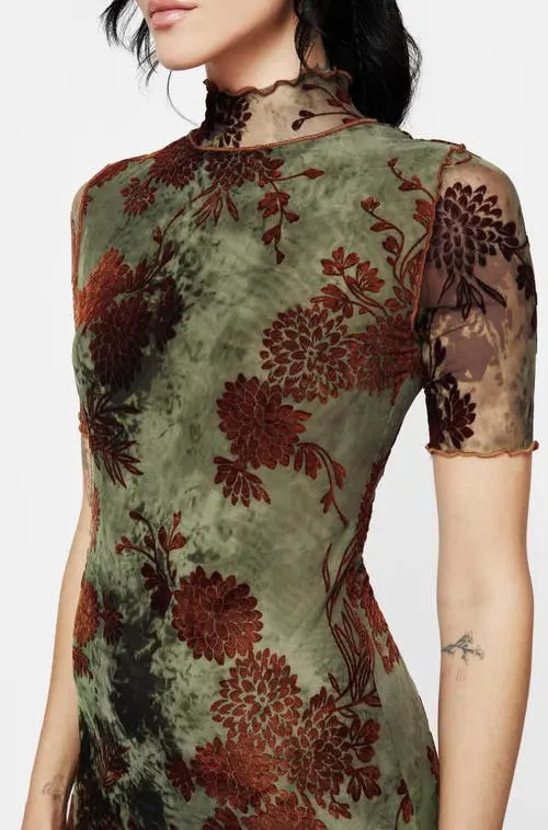 DISTURBIA Rosaleigh Short Sleeved Midaxi Dress