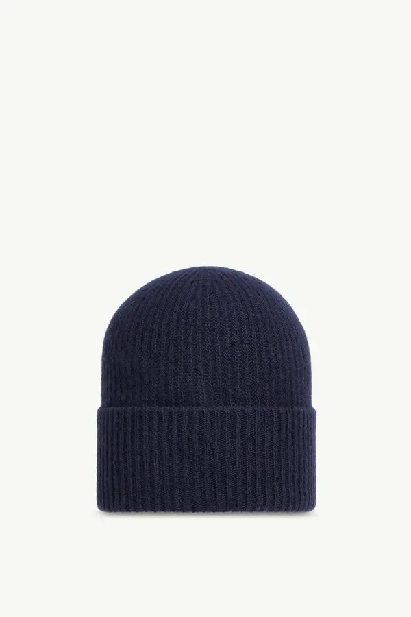 Moncler Logo Patch Knitted Beanie