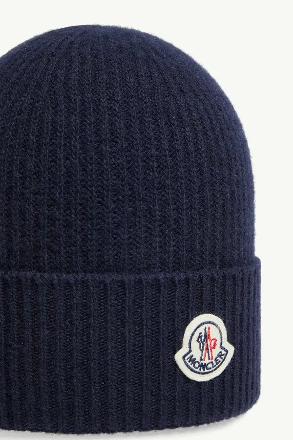 Moncler Logo Patch Knitted Beanie