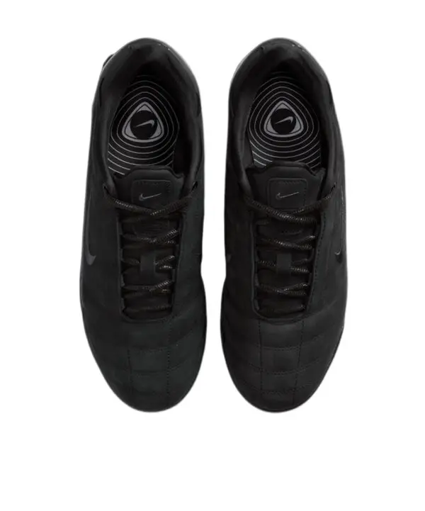 Nike Total 90 Shox Magia Sneakers
