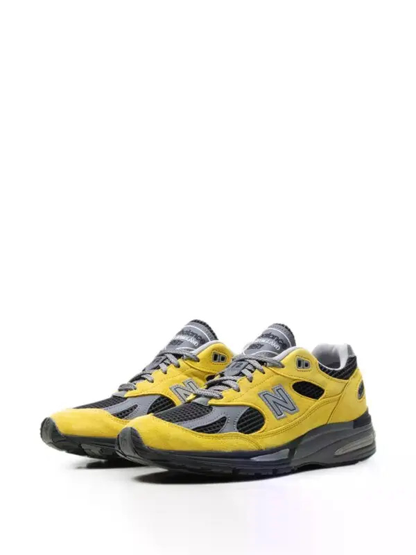 NEW BALANCE 991v2 Sneakers - Yellow