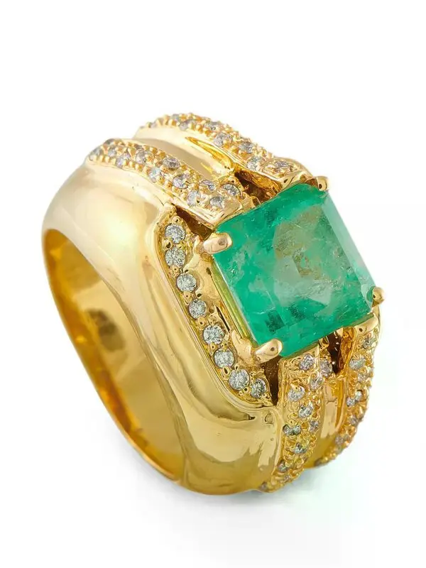 LB EXCLUSIVE 14k Yellow Emerald And Diamond Ring
