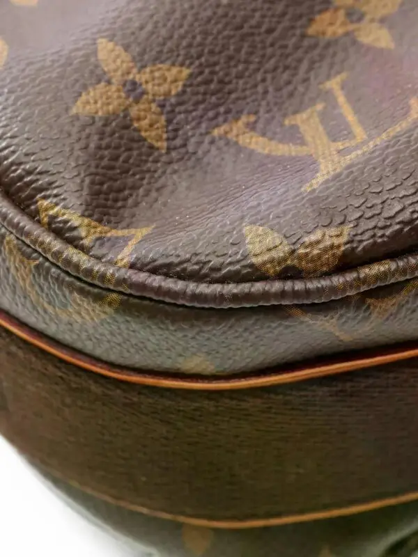 LOUIS VUITTON 2011 Monogram Beaubourg Messenger Bag