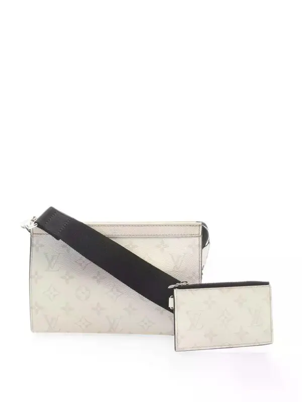 LOUIS VUITTON 2000s Taigarama Gaston Shoulder Bag