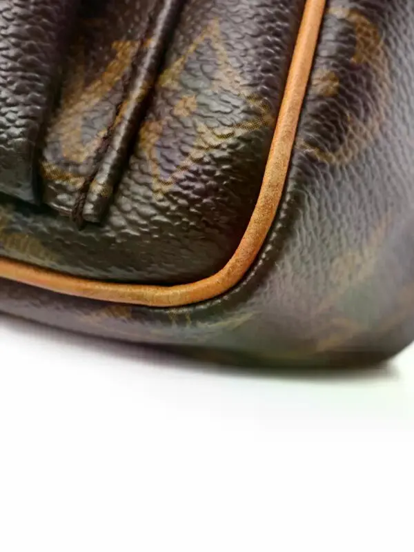 LOUIS VUITTON Monogram Shoulder Bag