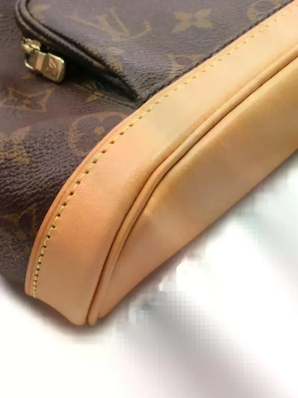 LOUIS VUITTON Montsouris Monogram Backpack - Brown