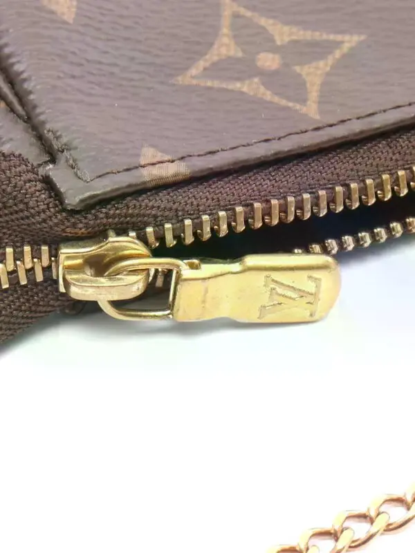 LOUIS VUITTON Pochette Monogram Shoulder Bag - Brown