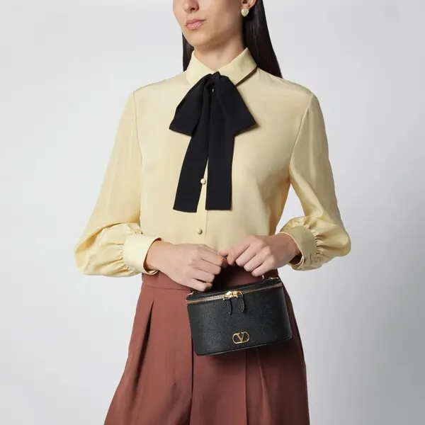 Valentino Garavani Vlogo Signature Mini Vanity Bag In Leather - Black
