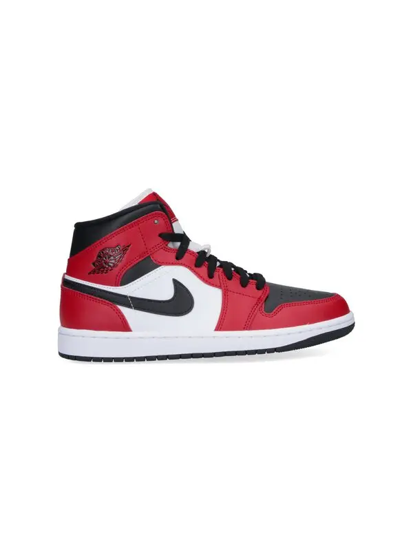 Nike 100% Leather Low-top Sneakers