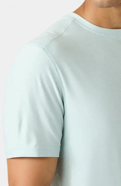 LEGENDS Aire Performance Crewneck T-shirt - Cloud Blue Heather