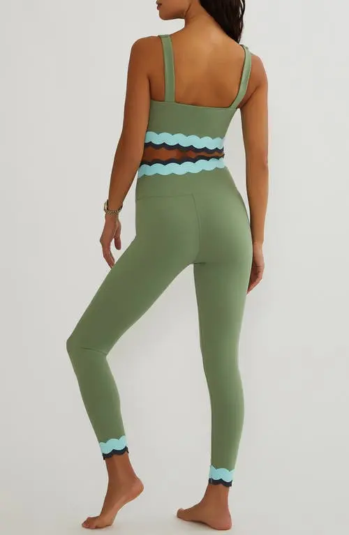 Beach Riot Marin Scalloped Sports Bra