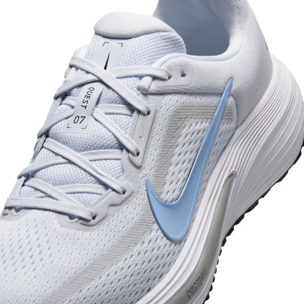 Nike Quest Road Running Shoes