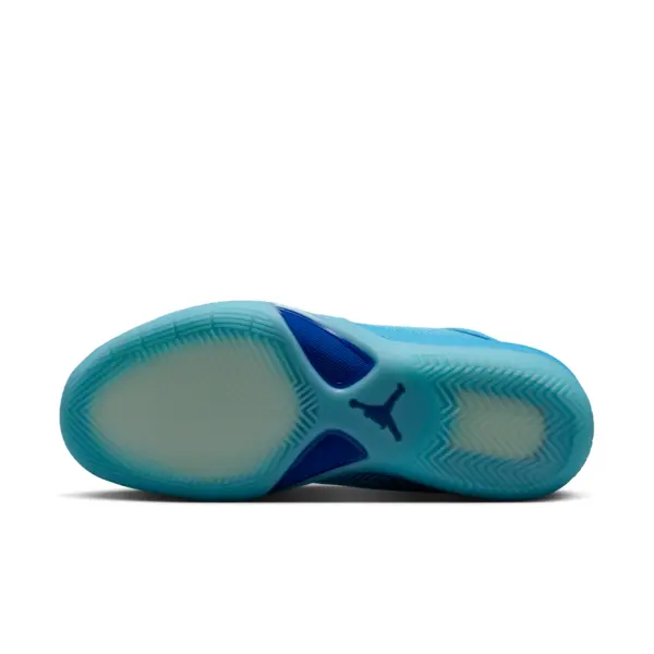 JORDAN Triangle Basketball Shoes