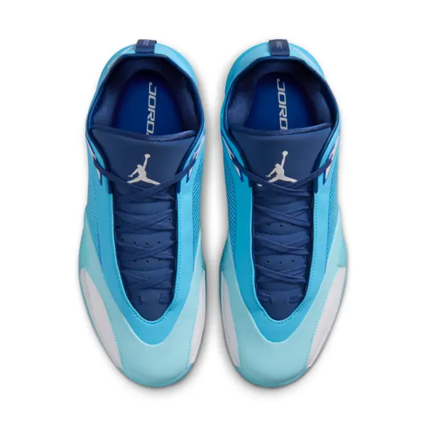JORDAN Triangle Basketball Shoes