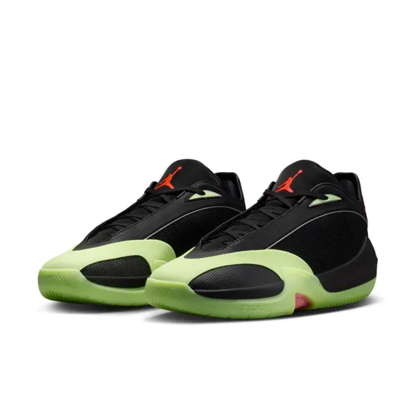 JORDAN Triangle Basketball Shoes