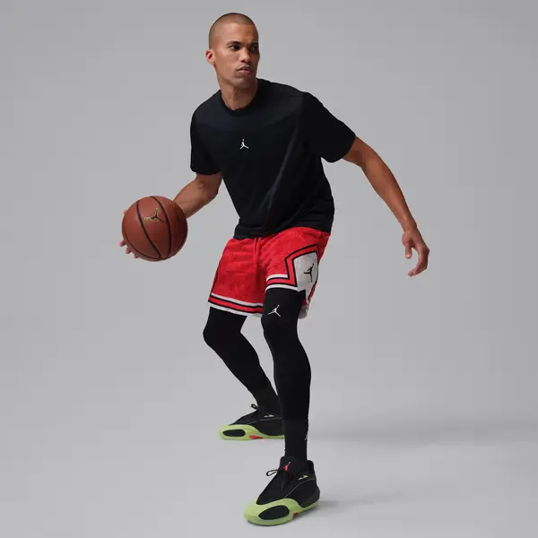 JORDAN Triangle Basketball Shoes