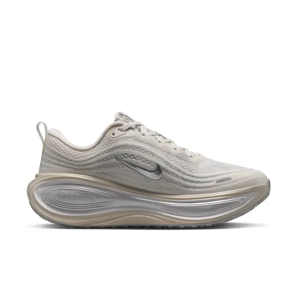 Nike Vomero Plus Se Road Running Shoes
