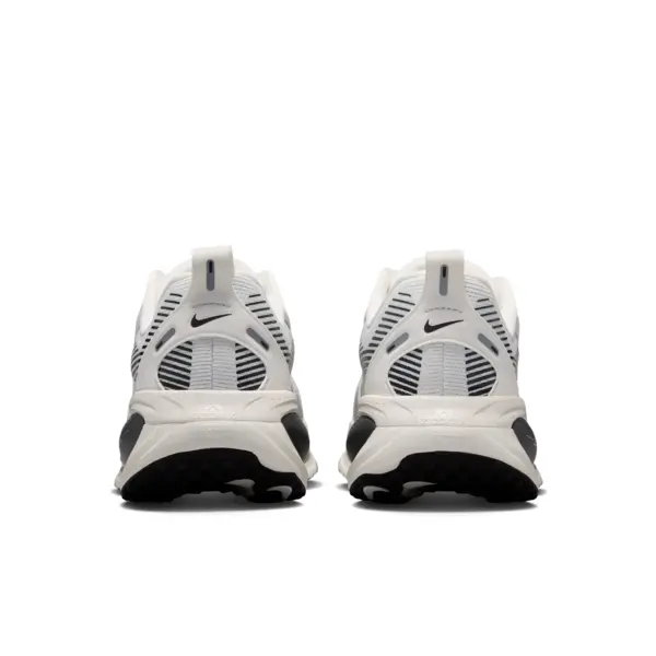 Nike Vomero 18 Road Running Shoes - White