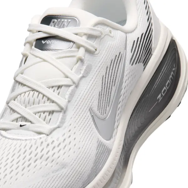 Nike Vomero 18 Road Running Shoes - White