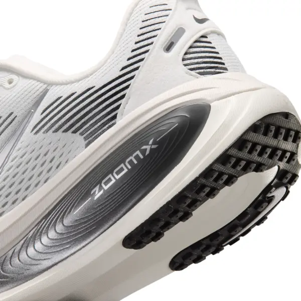Nike Vomero 18 Road Running Shoes - White
