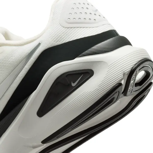 Nike Structure 26 Road Running Shoes