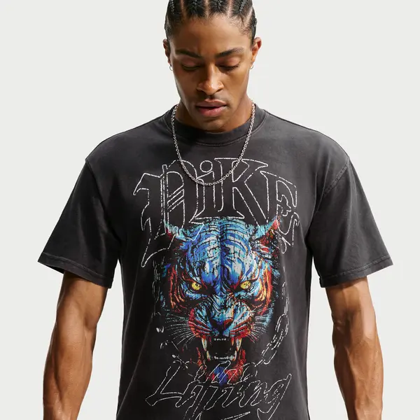 Nike T-shirt