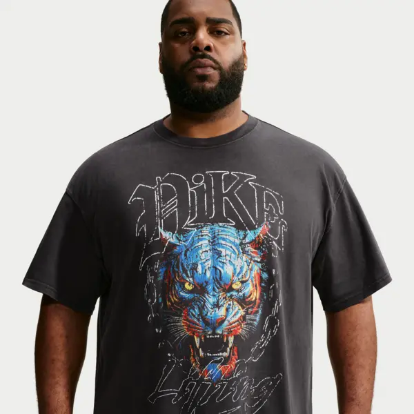 Nike T-shirt