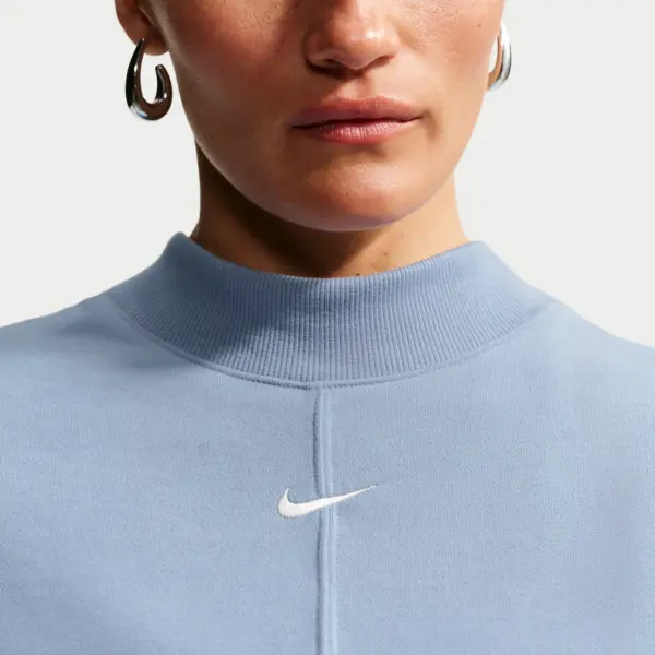 Nike Studio Fleece Lightweight Oversized Cropped Pleated Crew
