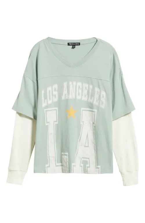 VINYL ICONS La Graphic 2-piece Look T-shirt
