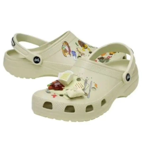 CROCS Classic Clog With Graphic Print