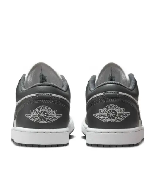 Nike Low-top Sneakers