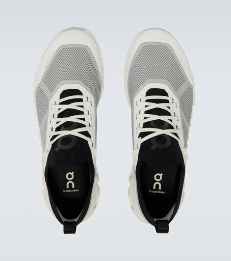 On Cloud 6 Versa Running Shoes