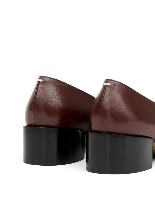 MAISON MARGIELA Piped Shiny Nappa Leather Pump - Brown
