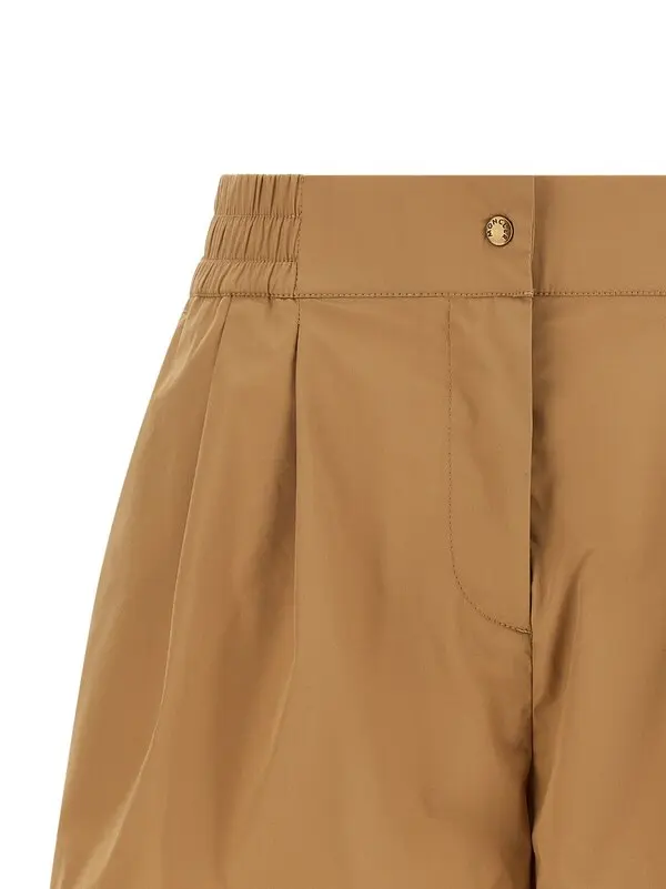 Moncler Tailored High-waisted Shorts With Contrast Piping - Cream