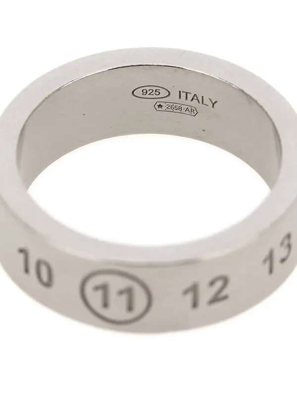 MAISON MARGIELA Numeric Engraved Band Ring - Silver