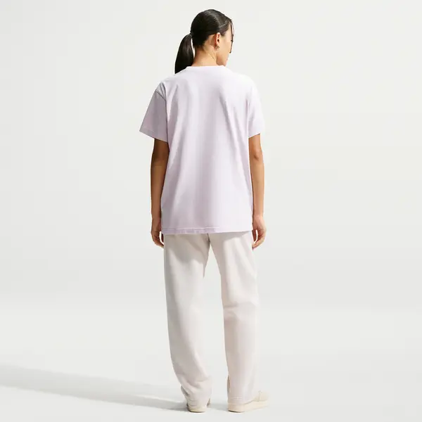 Nike Sportswear Classic Oversized T-shirt
