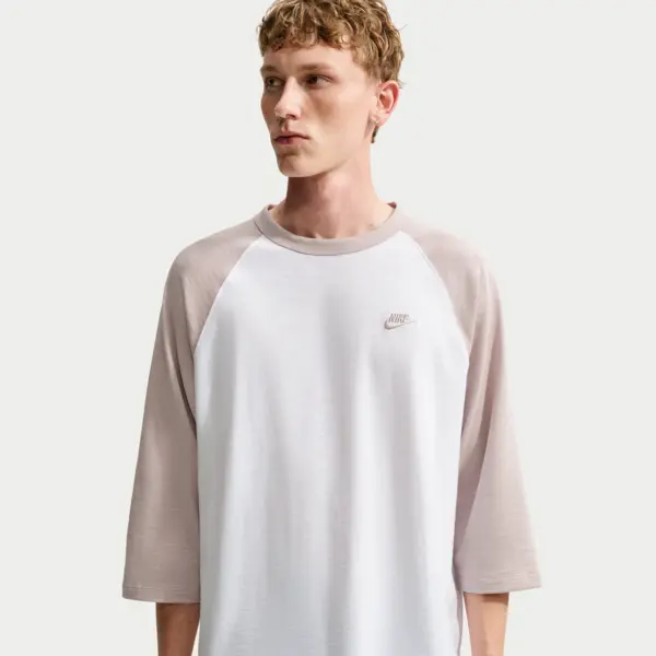 Nike Sportswear Club 3/4-sleeve Raglan Top - Brown