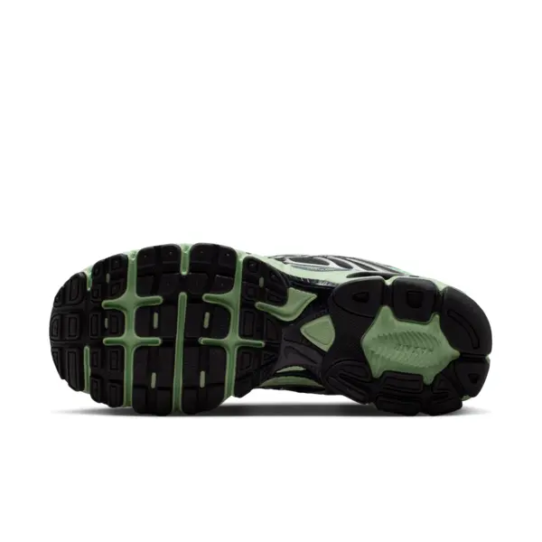 Nike Max Moto 2k Athletic Shoes With Reflective Accents - Green