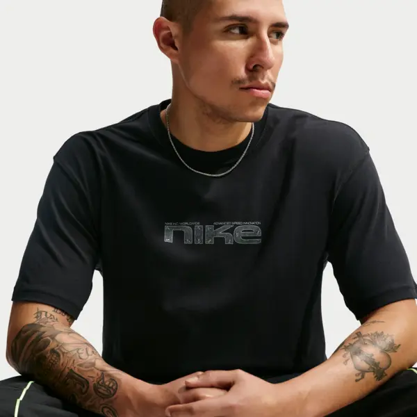 Nike Sportswear T-shirt