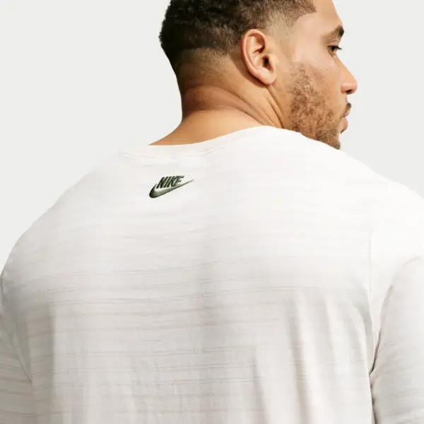 Nike Sportswear Striped T-shirt